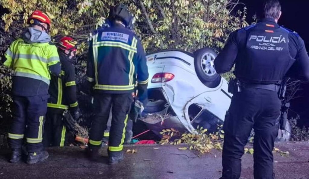 Un vehículo sufre un aparatoso accidente en el Paseo de la Ilusión de ...